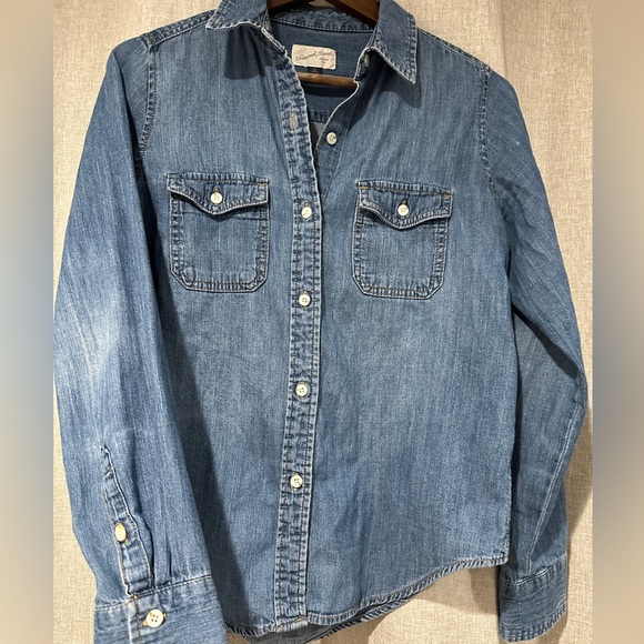 Universal Thread | Tops | Universal Thread Denim Xs Long Sleeve ...